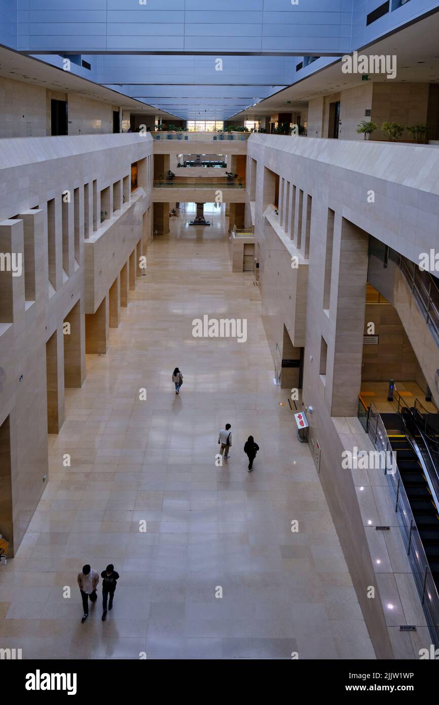 South Korea, Seoul, Yongsan-gu, National Museum housed in a building ...