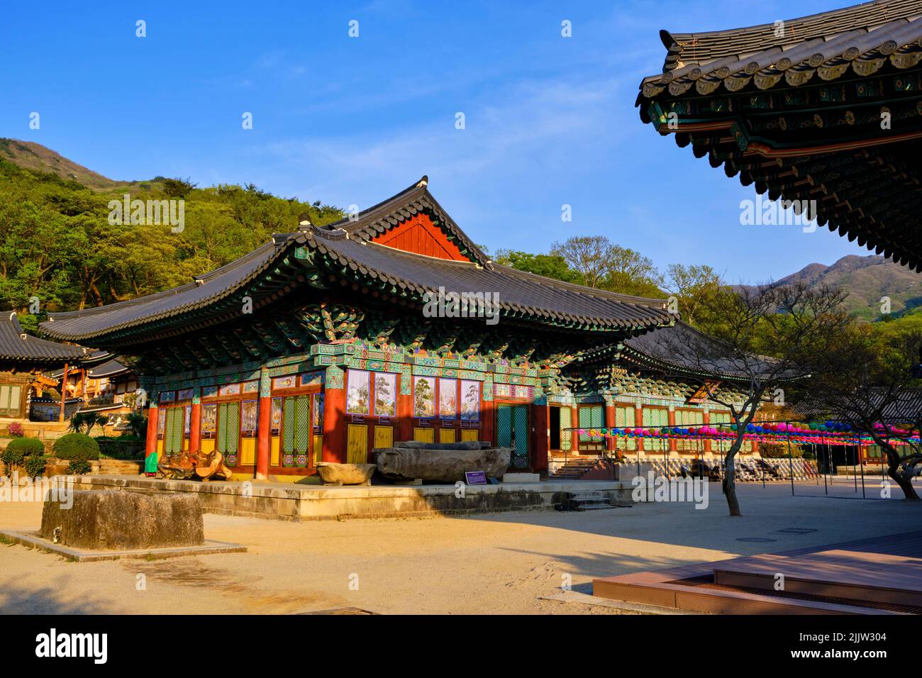 South Korea, South Jeolla province, Suncheon, Songgwangsa Buddhist ...