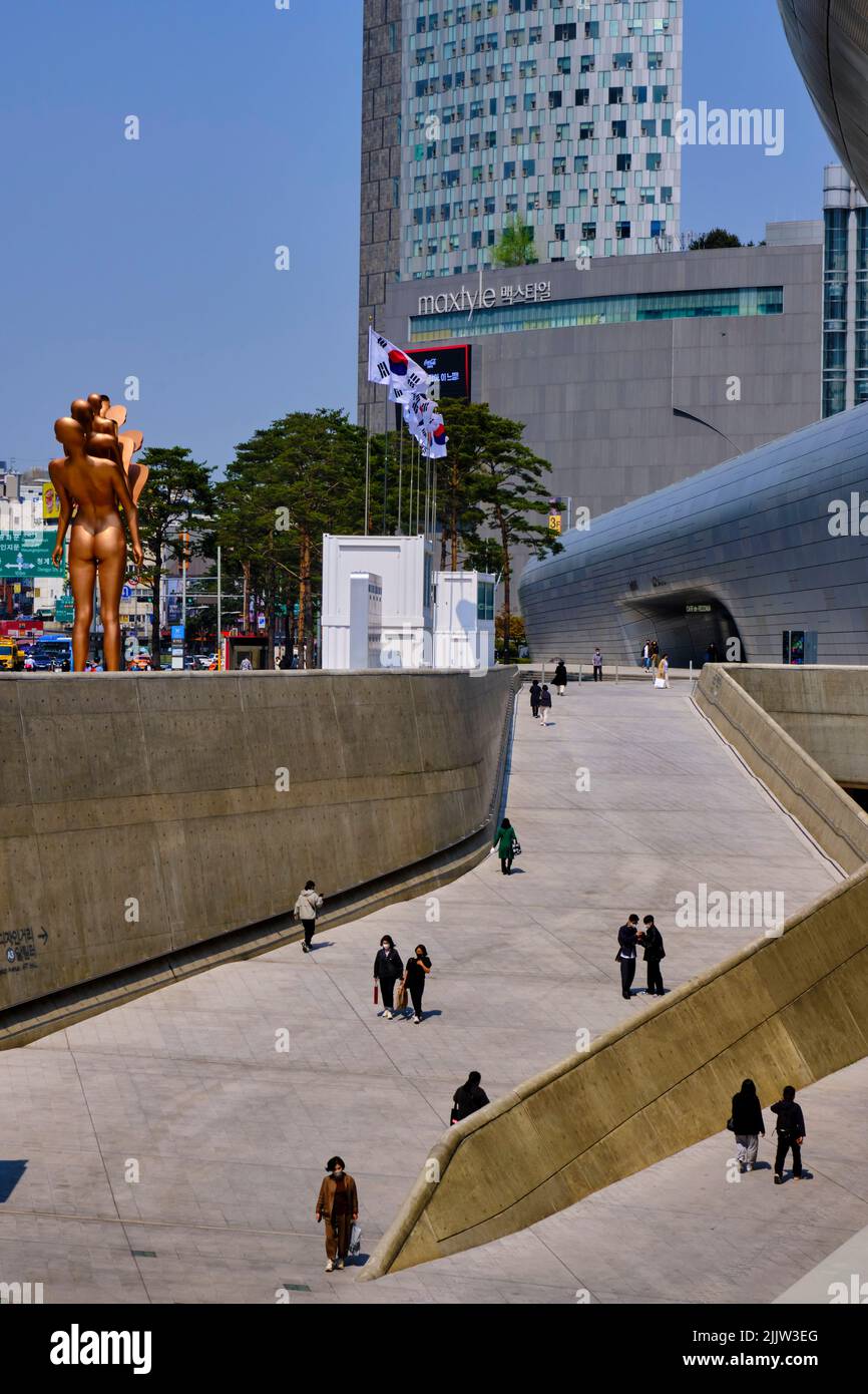 South Korea, Seoul, Jung-gu district, the Dongdaemun Design Plaza or ...