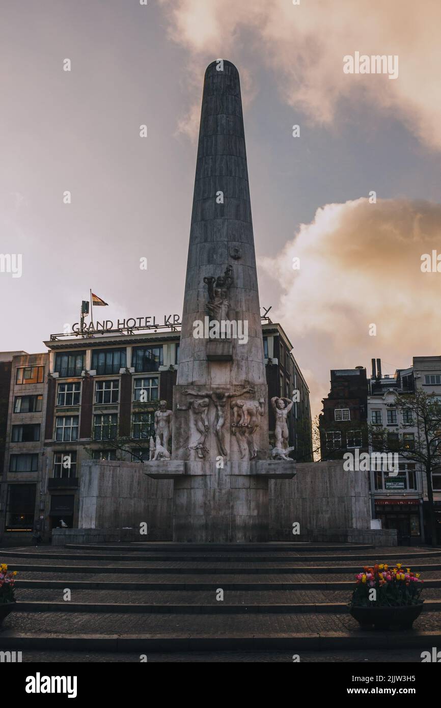 A World war II National monument on Dam square in Amsterdam Stock Photo ...