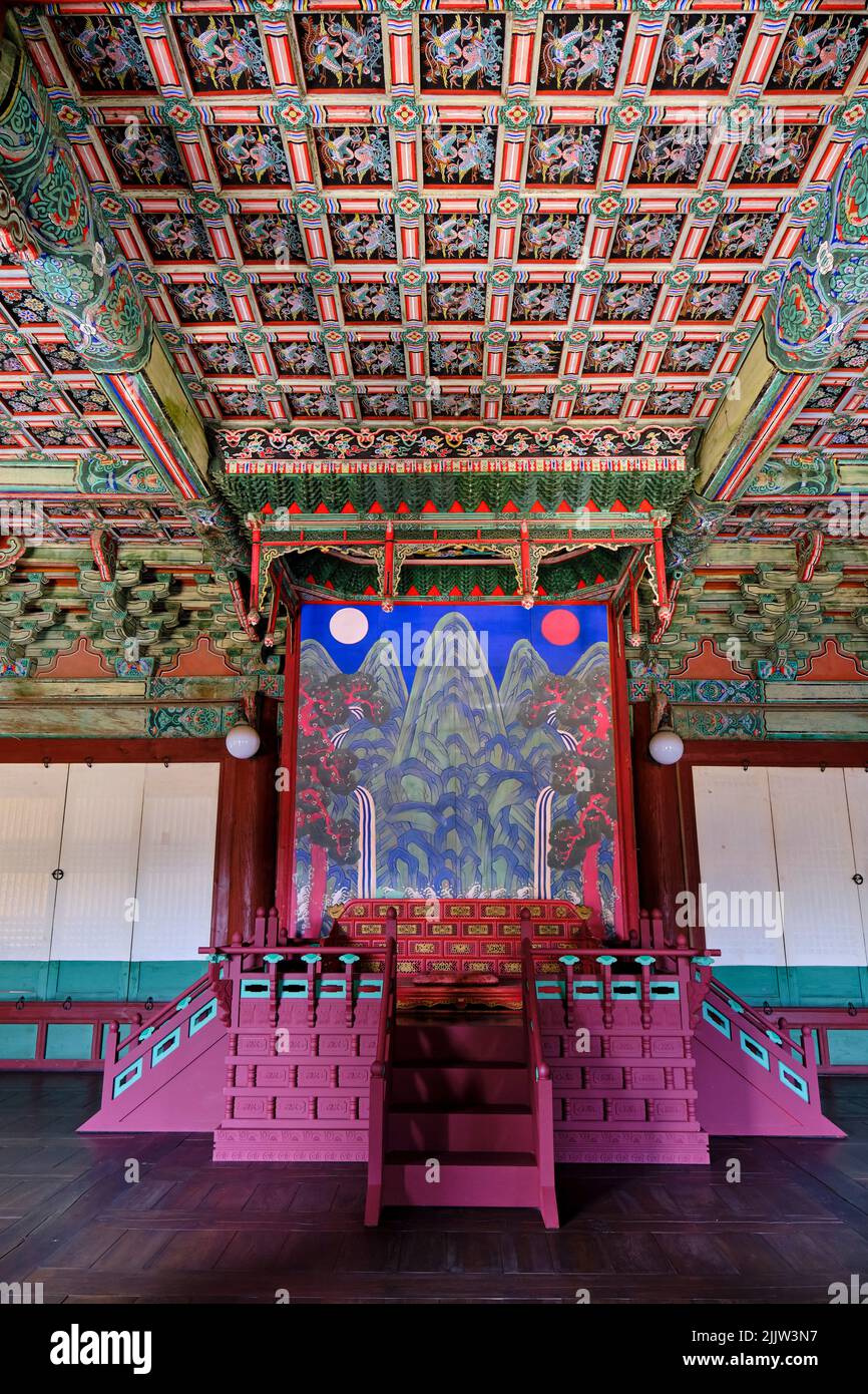 South Korea, Seoul, Jongno-gu district, Changdeokgung Palace or Palace ...