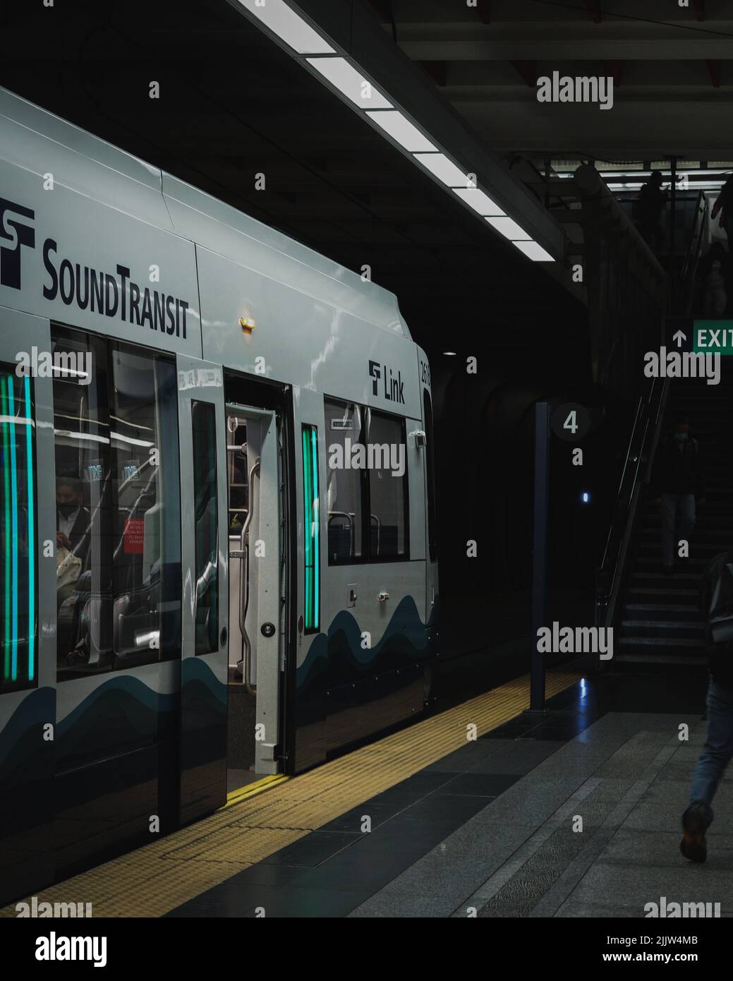 Sound transit hi-res stock photography and images - Alamy