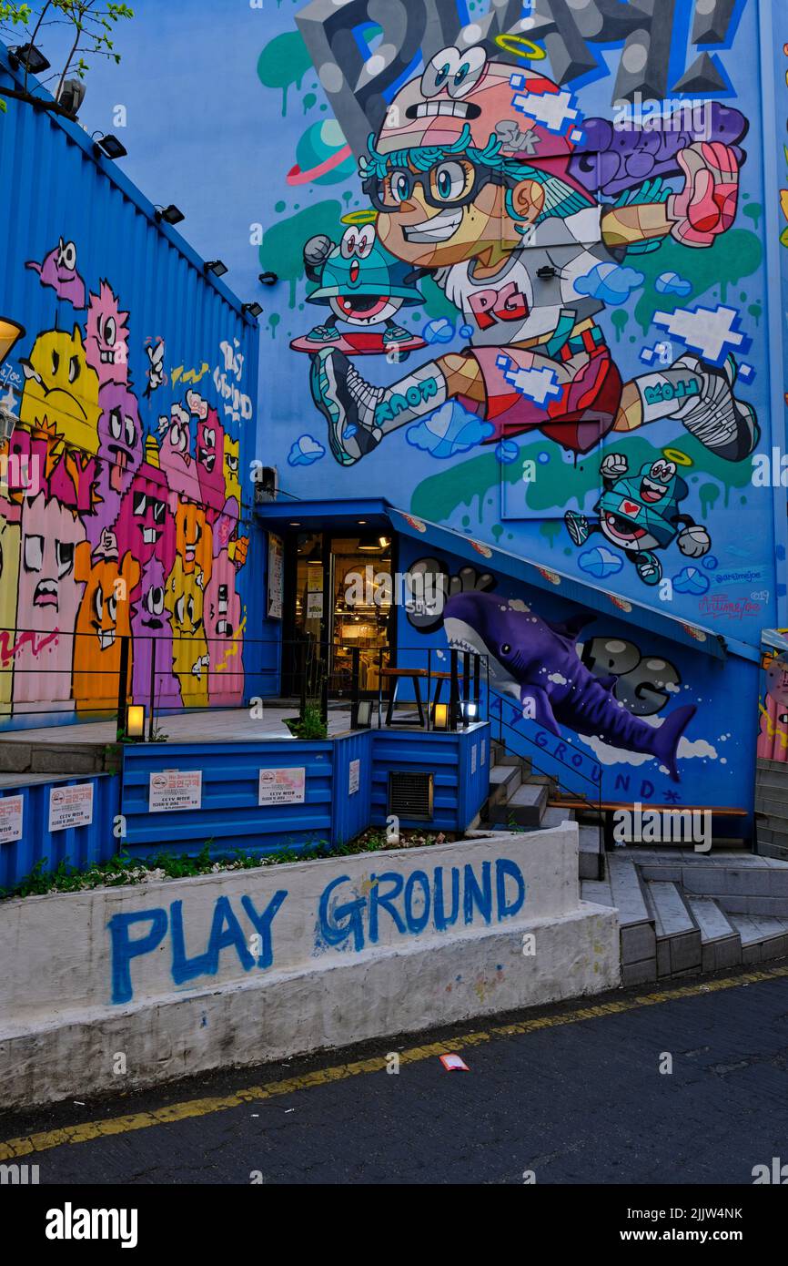 South Korea, Seoul, the trendy district of Hongdae, mural Stock Photo ...