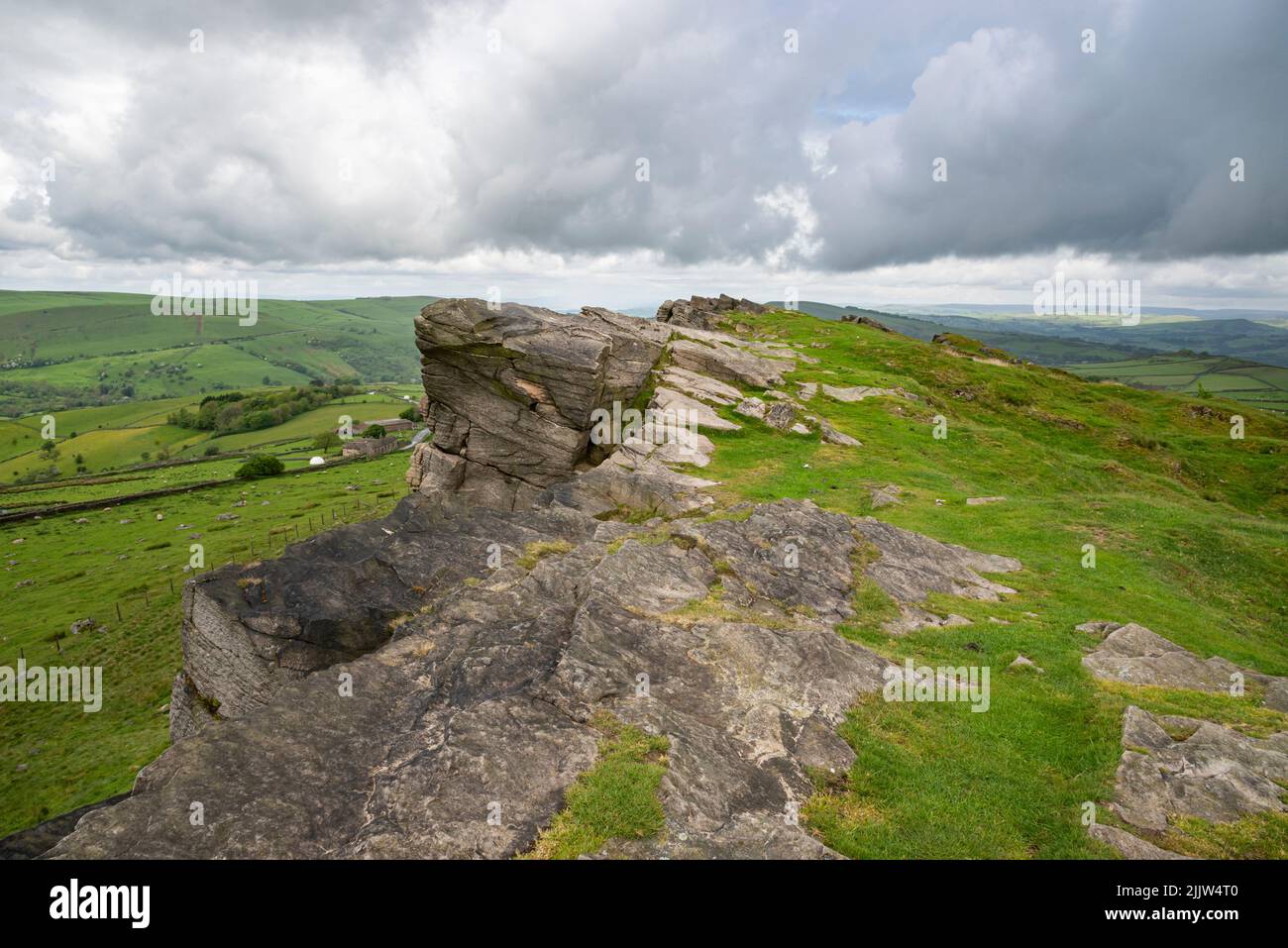 Windgather rocks near Kettleshulme on the Cheshire, Derbyshire border ...