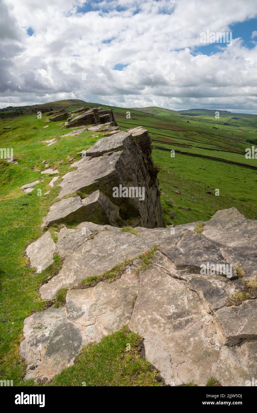 Windgather rocks near Kettleshulme on the Cheshire, Derbyshire border ...
