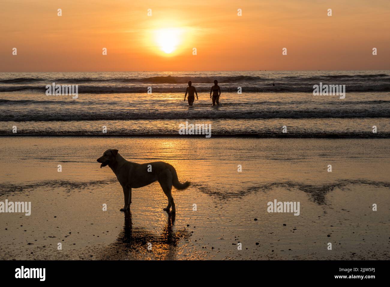 Olon ecuador hi-res stock photography and images - Alamy