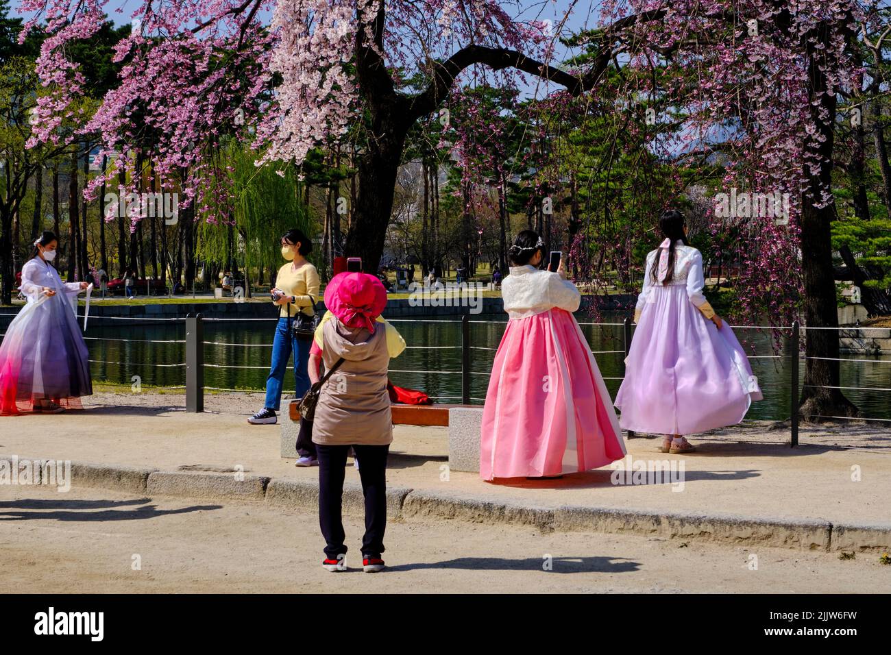 South Korea, Seoul, Jongno-gu district, Gyeongbokgung Palace or ...