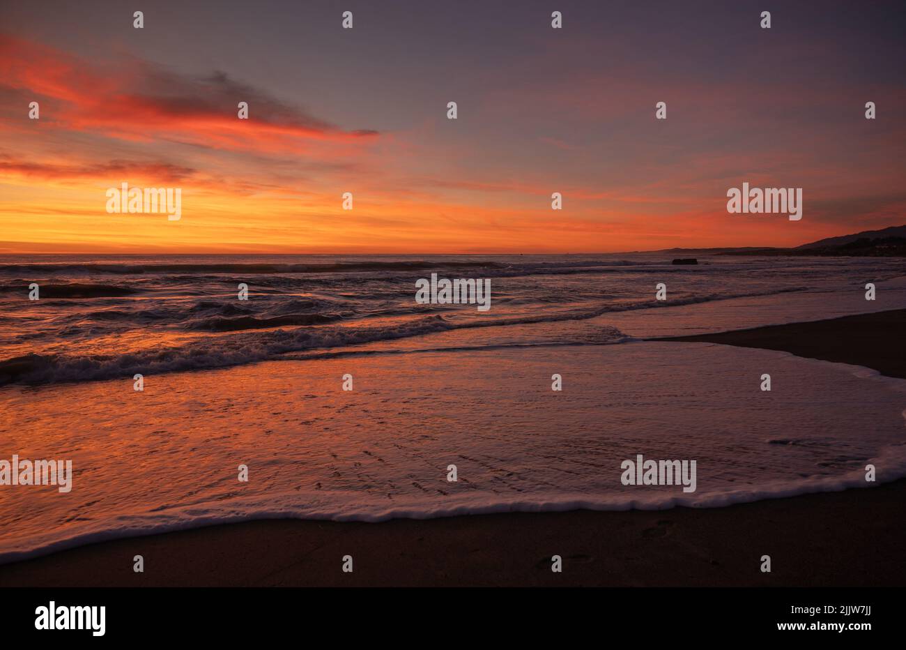 Cambria california beach hi-res stock photography and images - Alamy