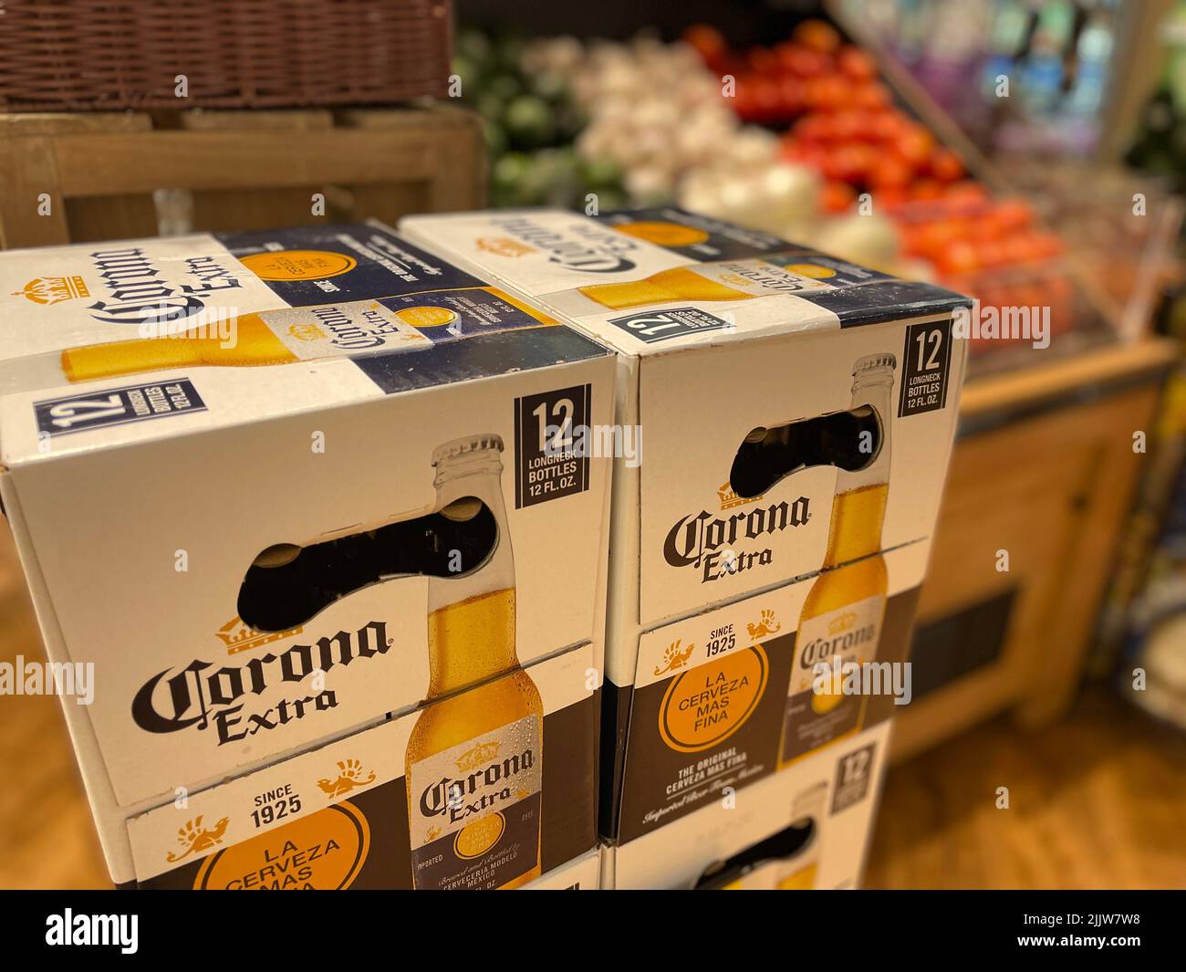 Lager mexico glass lime drink bottle hi-res stock photography and ...