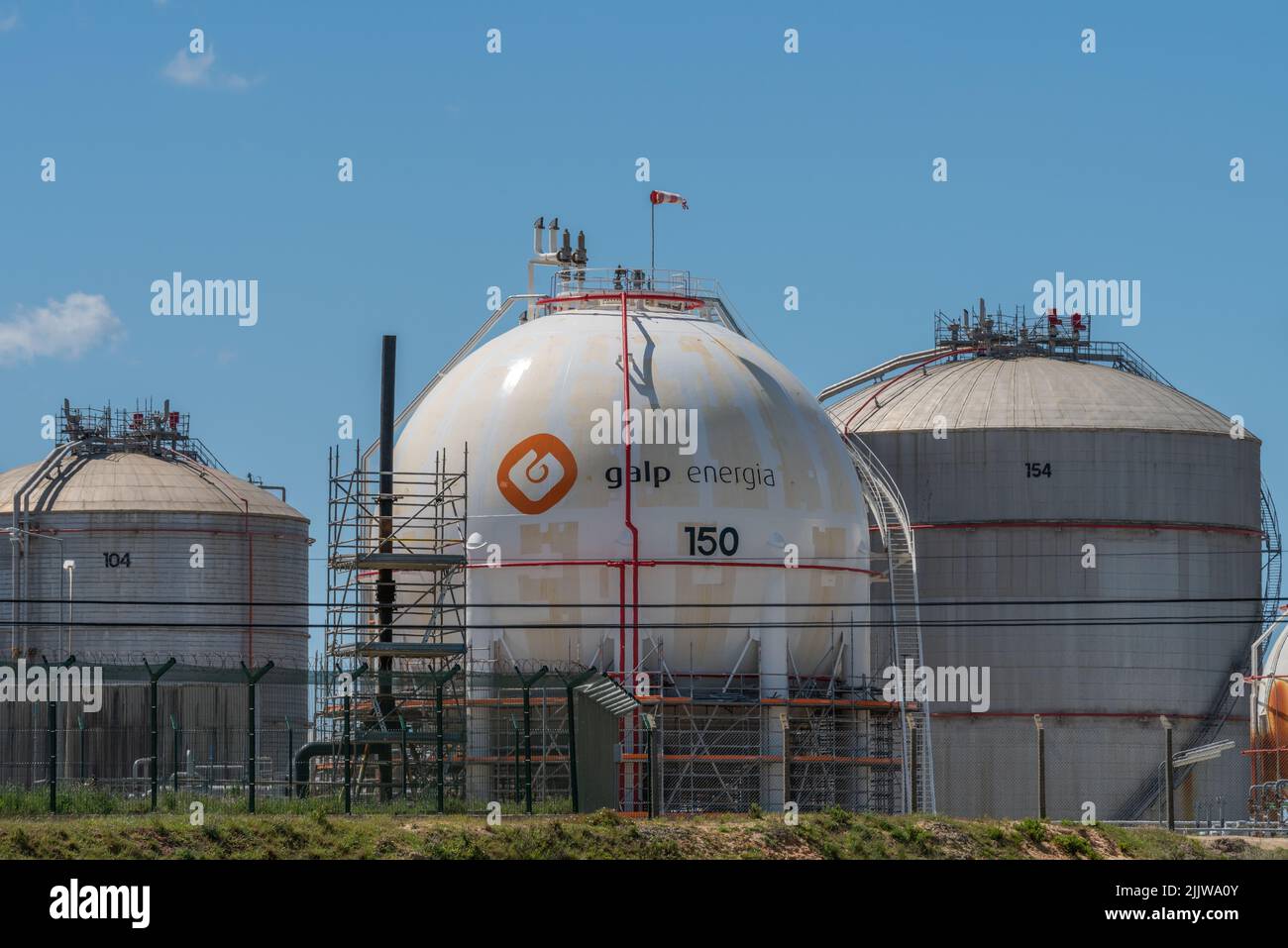 Galp refineria hi-res stock photography and images - Alamy