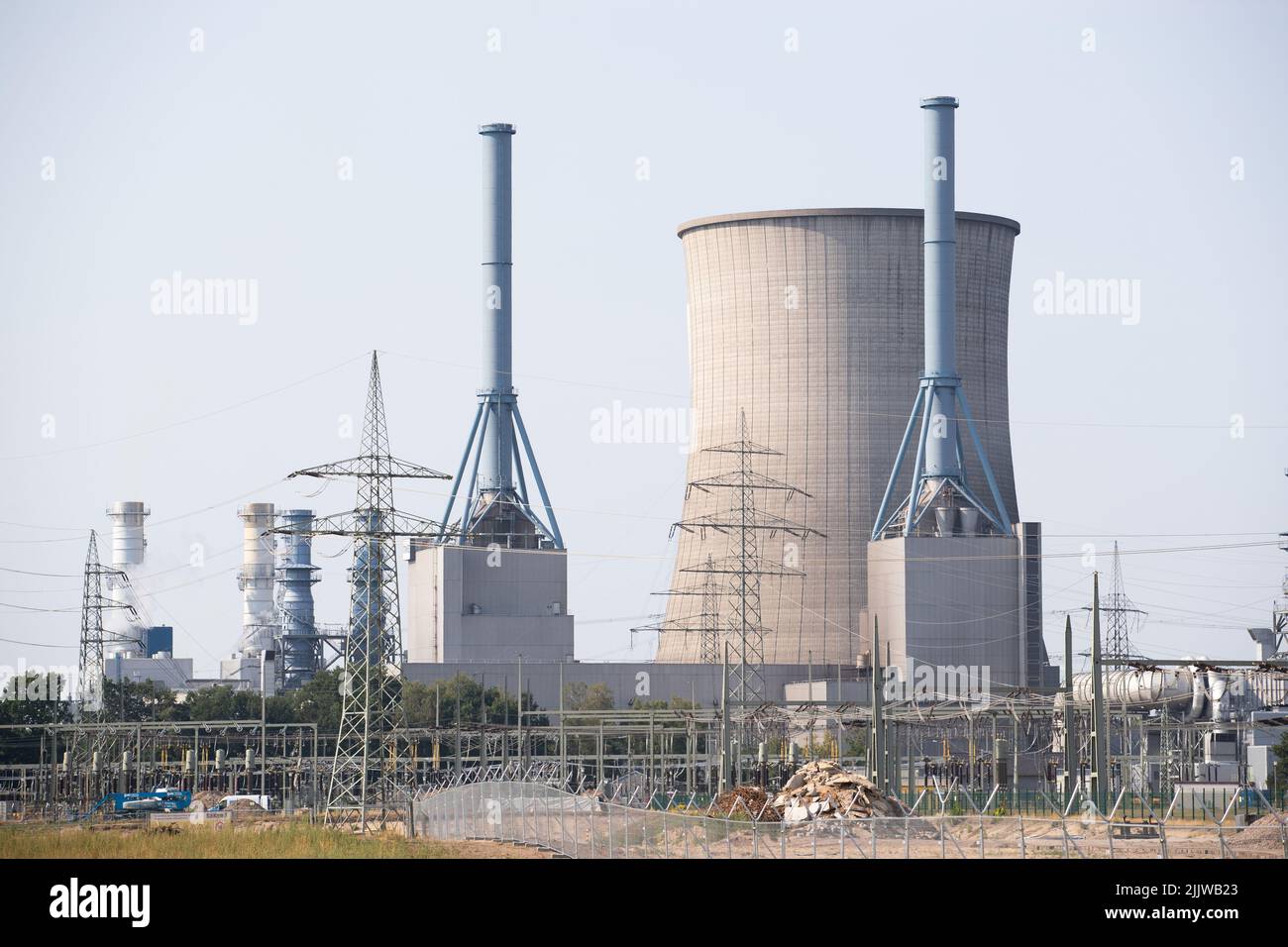 Lingen, Germany. 20th July, 2022. View of the Lingen combined cycle ...