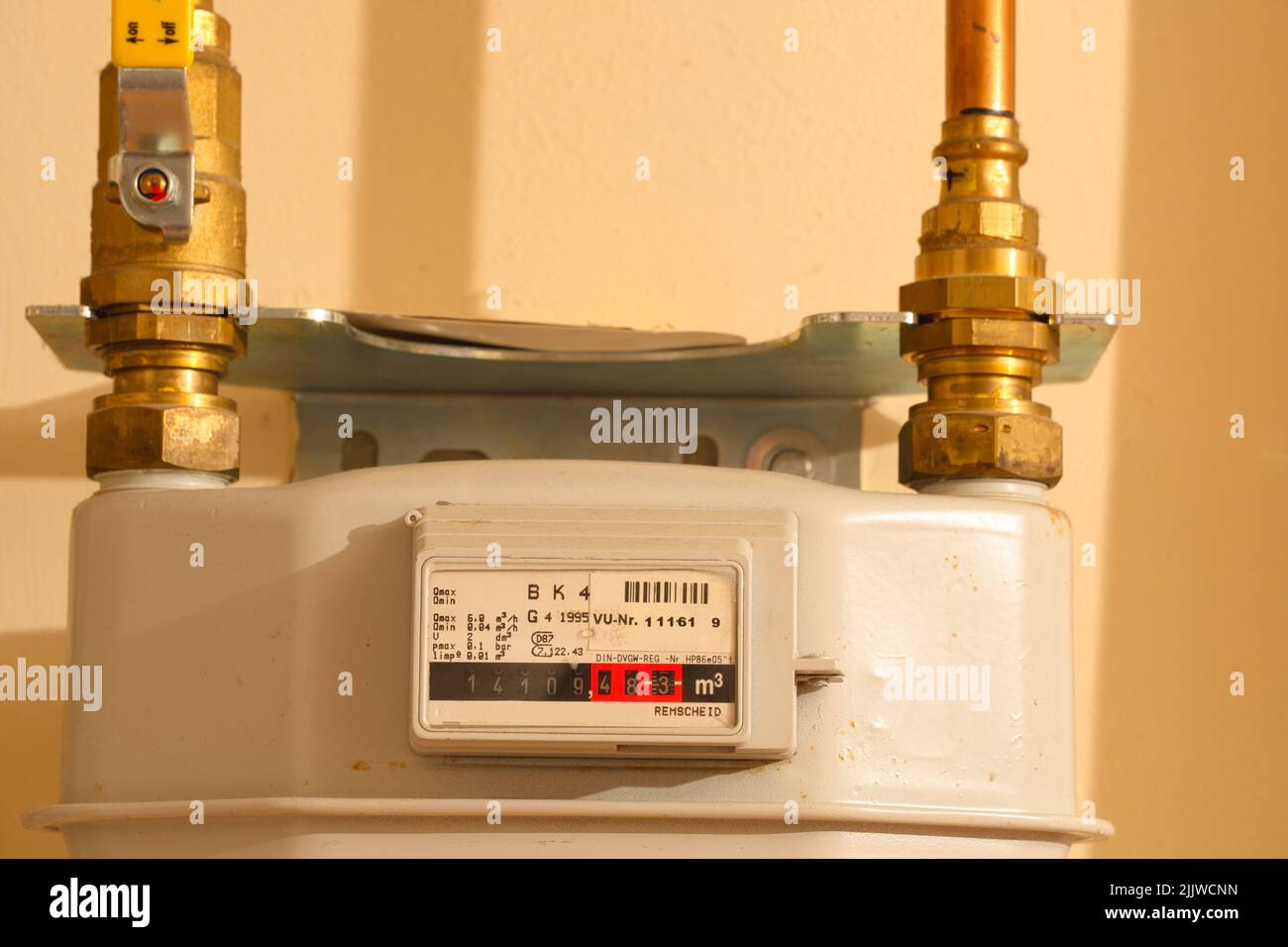 Gas meter installing hi-res stock photography and images - Alamy
