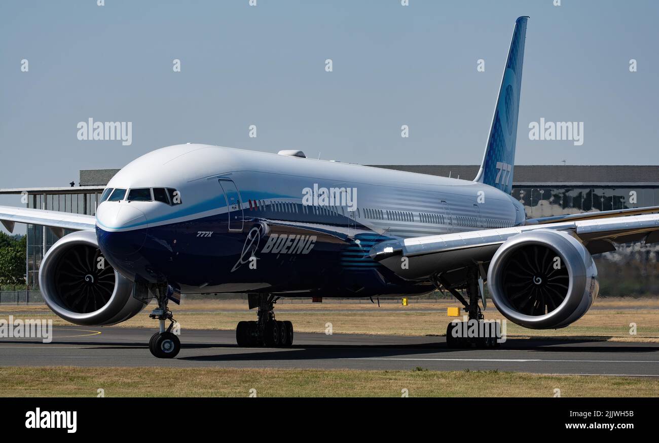 Boeing 777-9 (777X) taxiing to the runway Stock Photo - Alamy