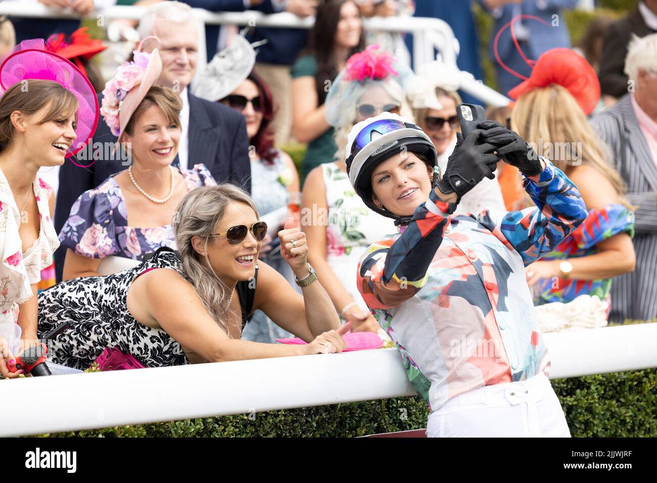 2022 goodwood cup racecourse hi-res stock photography and images - Alamy