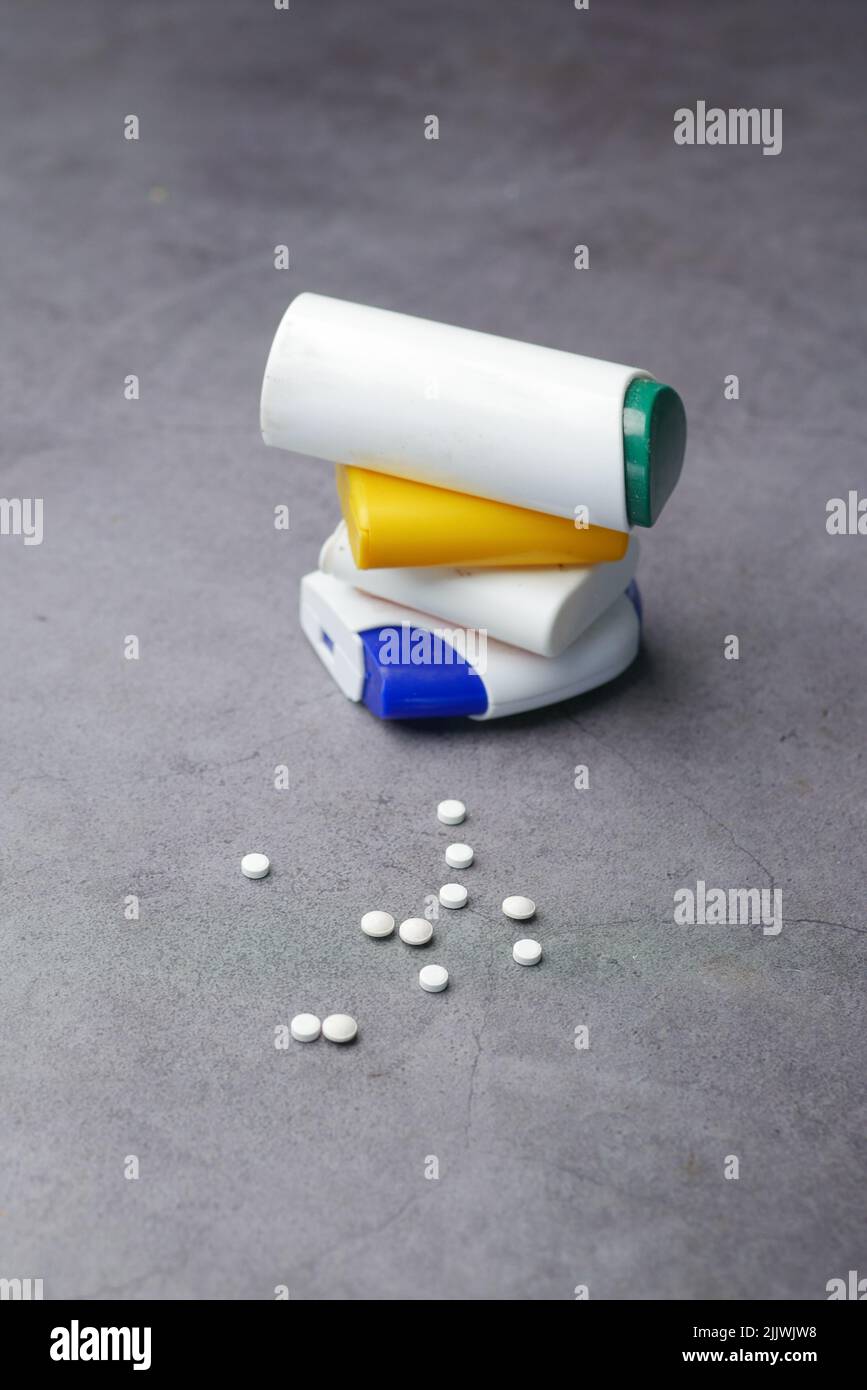 artificial sweetener container on table Stock Photo - Alamy