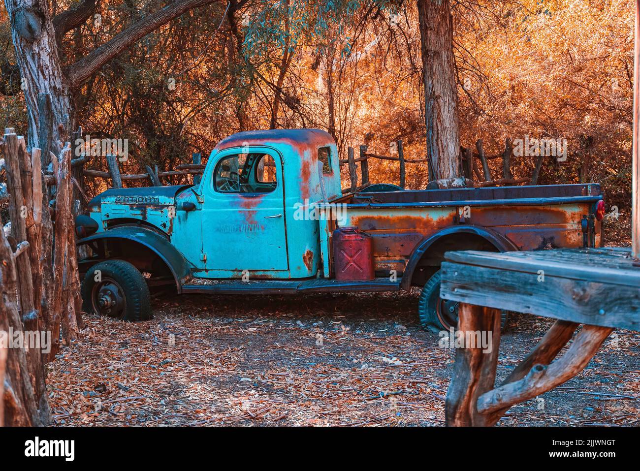 An old rusty american car Stock Photo - Alamy