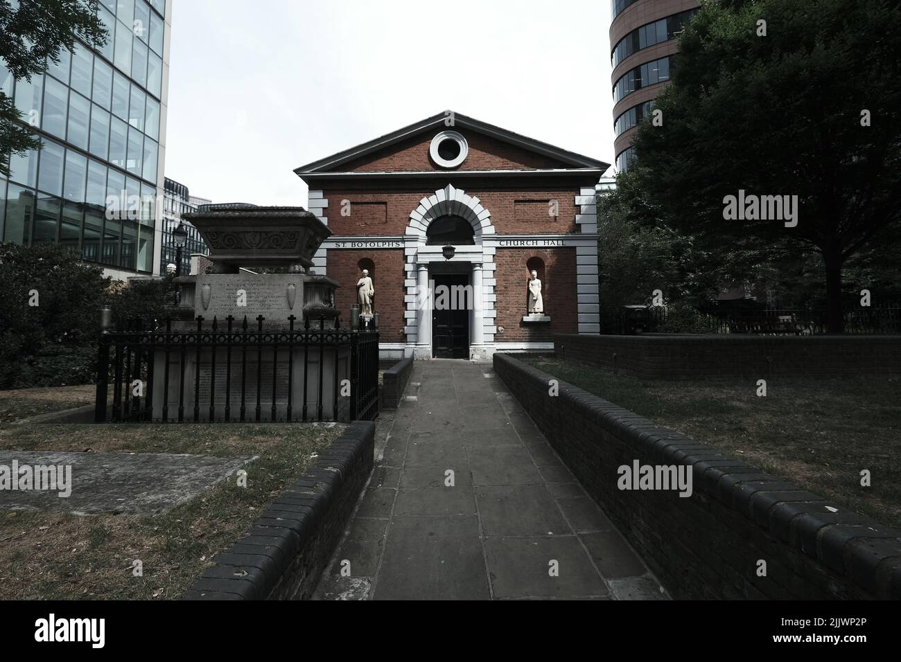 St Botolph Bishopgate Stock Photo - Alamy