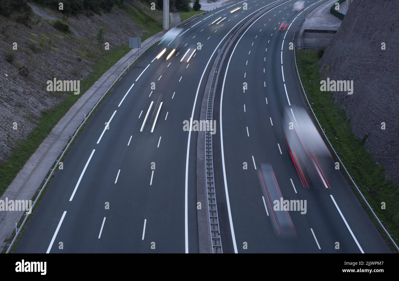 Highway night traffic light luminous hi-res stock photography and ...