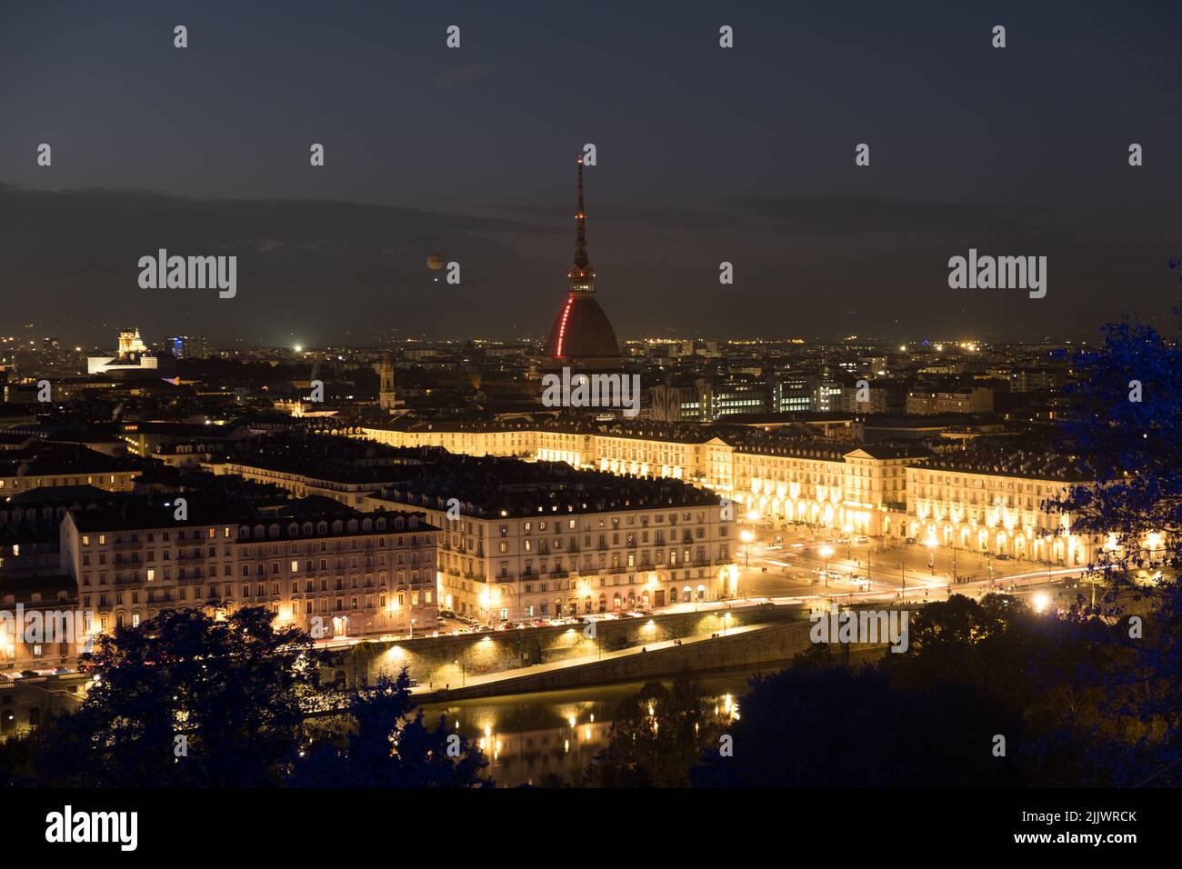 City night view and lighting effects hi-res stock photography and ...