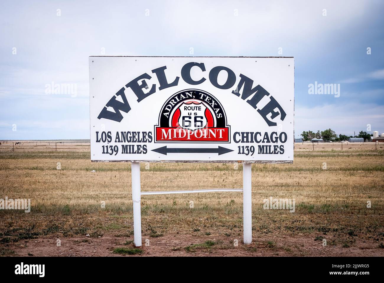 Midpoint sign between Chicago and Los Angeles, in Adrian on route 66 ...