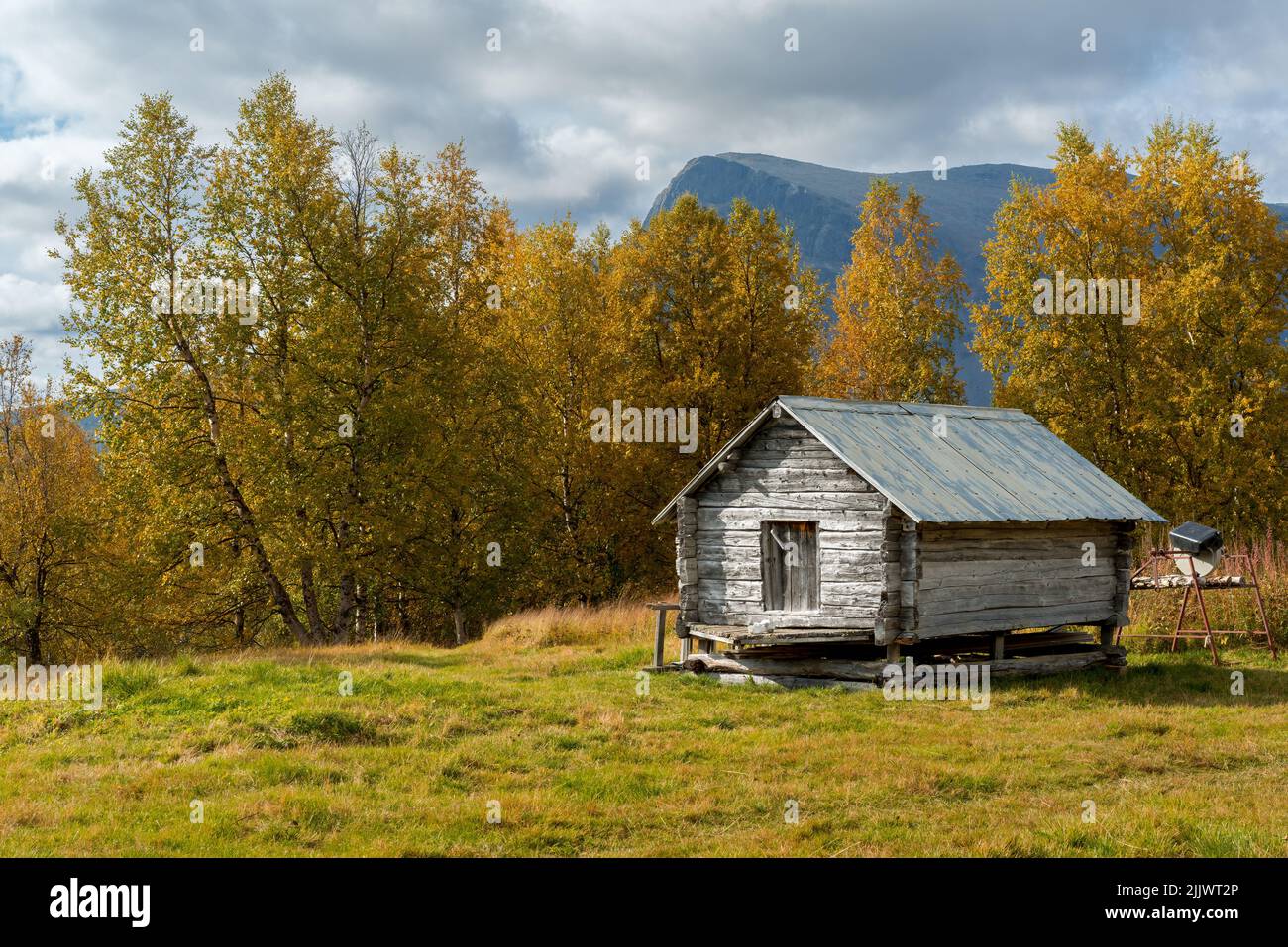 Jokkmokk hut hi-res stock photography and images - Alamy