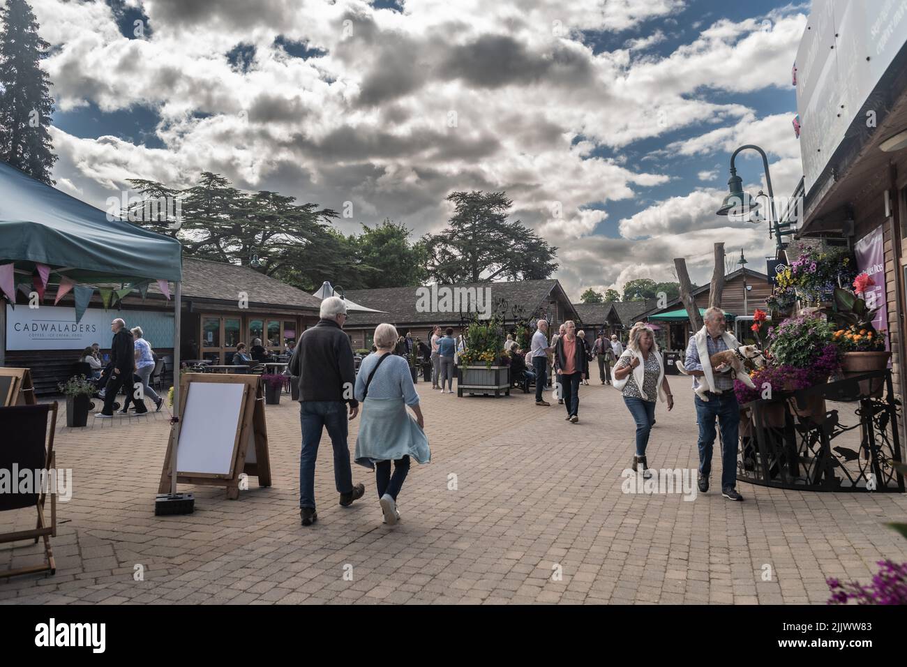 Trentham village hi-res stock photography and images - Alamy