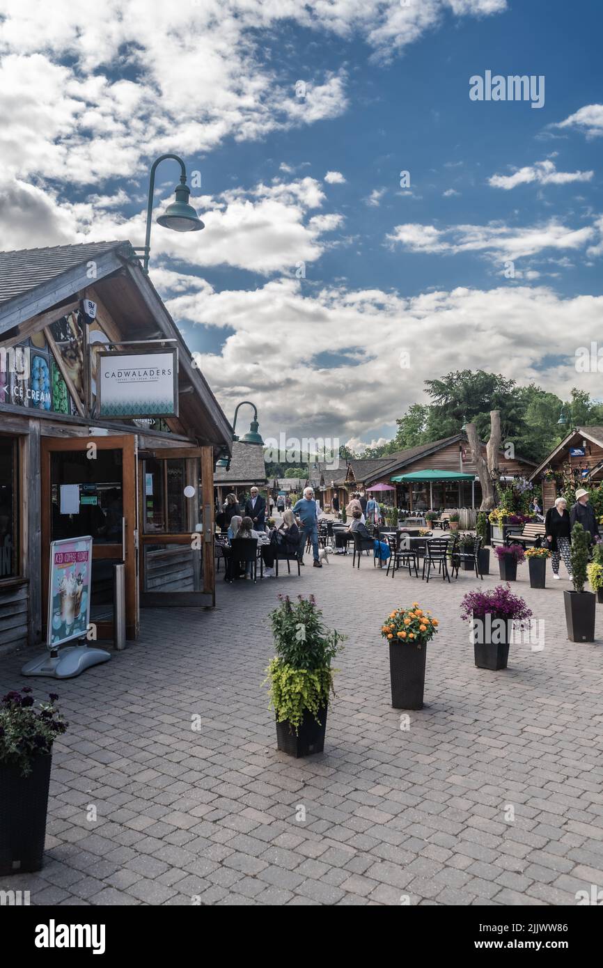 Trentham village hi-res stock photography and images - Alamy