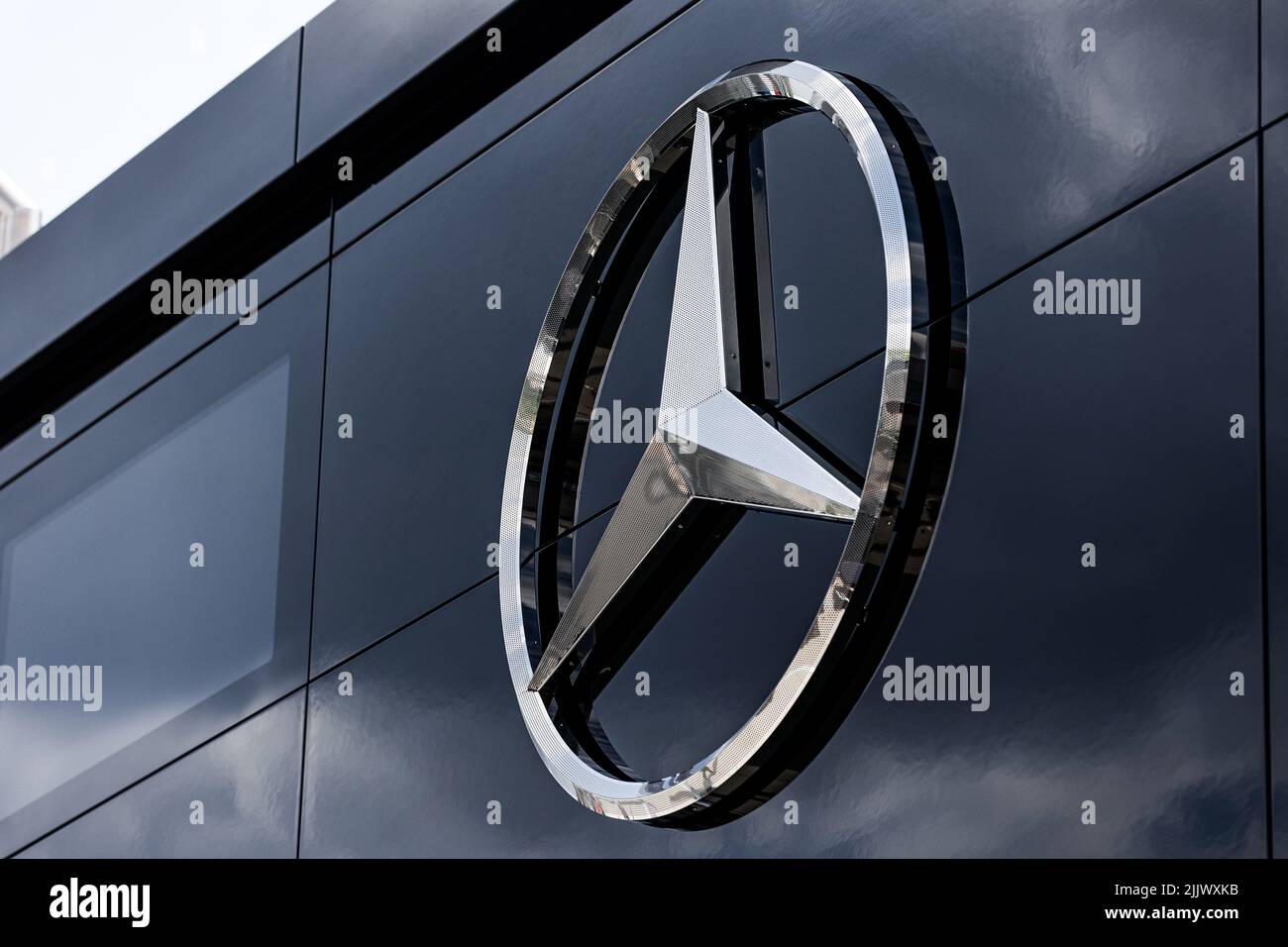 Mercedes logo fia hi-res stock photography and images - Alamy