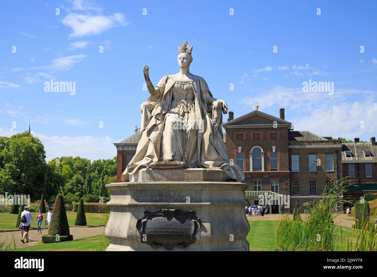 Kensington Palace, London, 2022. The Queen Victoria Monument stands ...