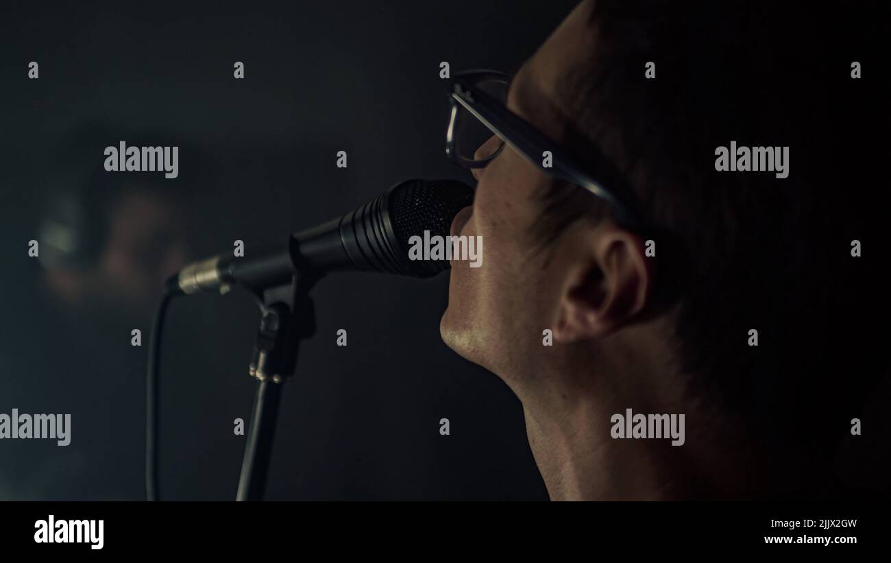 Lead vocalist hi-res stock photography and images - Alamy