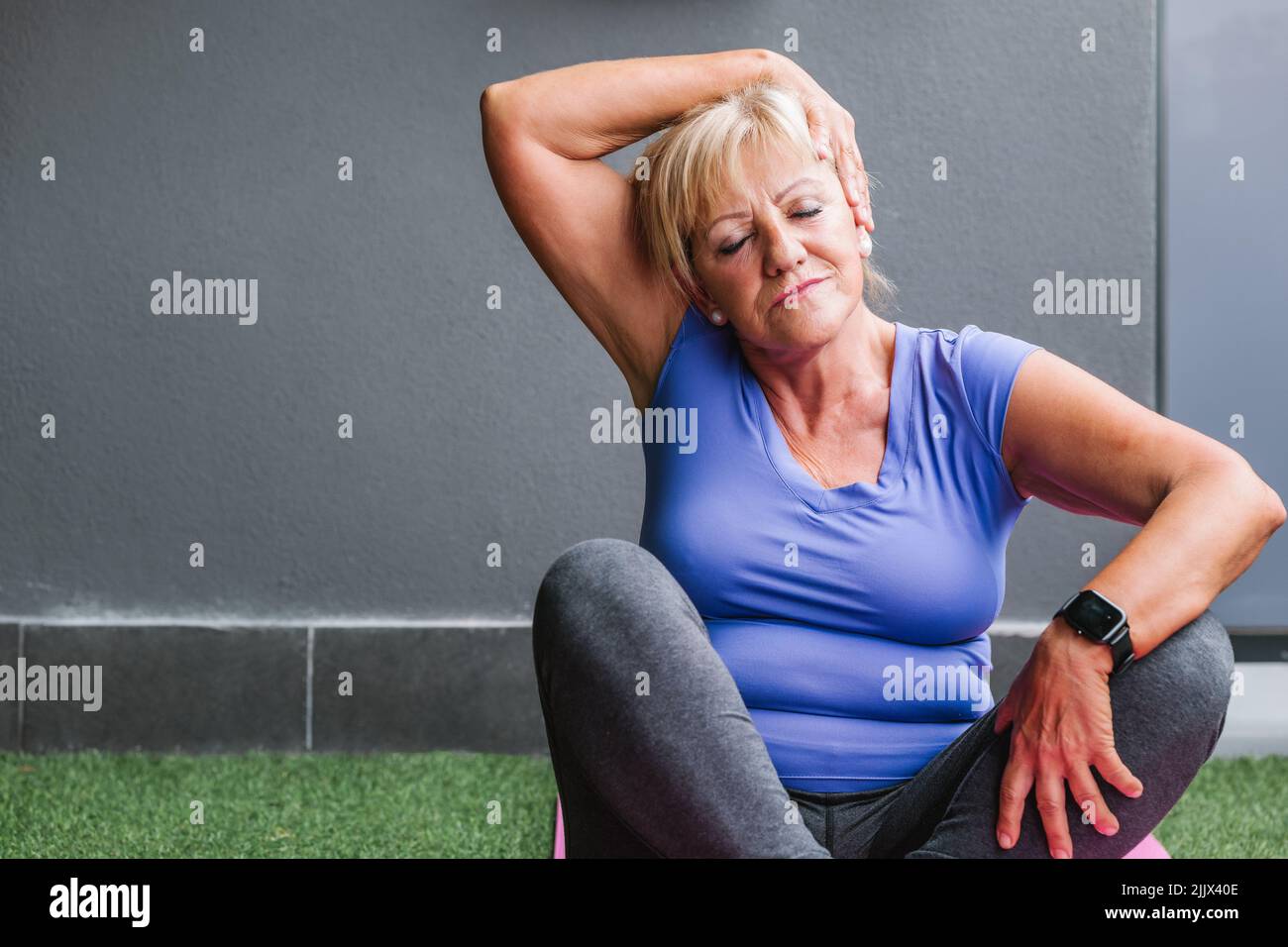 Neck exercise hi-res stock photography and images - Alamy