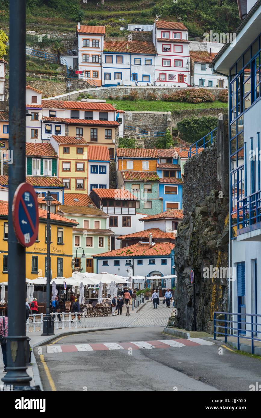 Sidewalk slope hi-res stock photography and images - Alamy