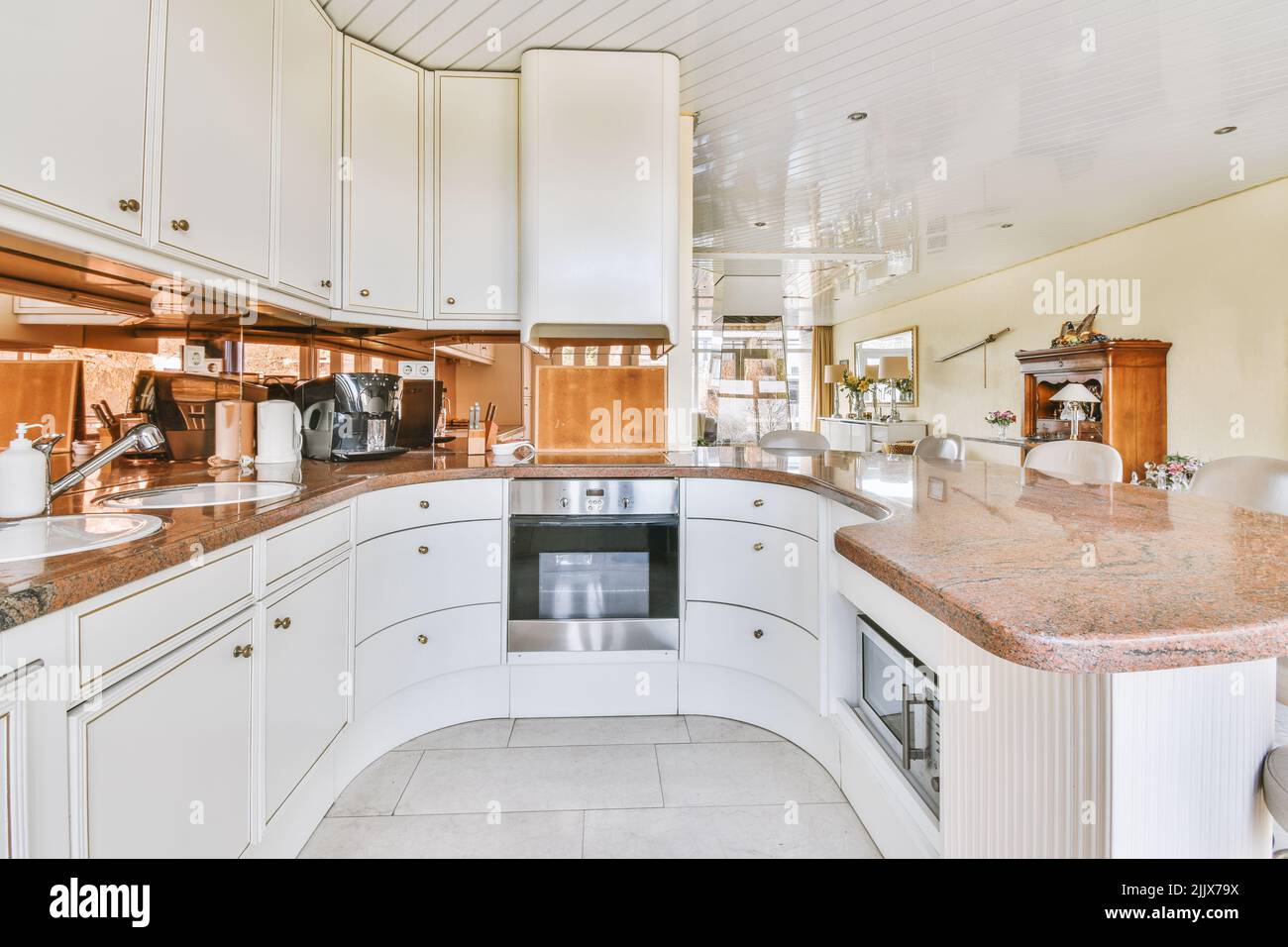 Cooker hood installation hi-res stock photography and images - Alamy