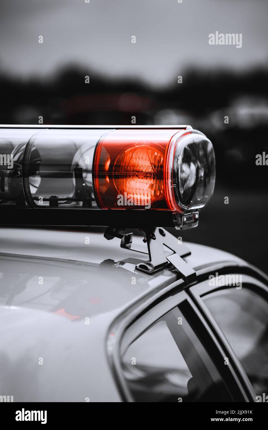A red light on top of a police car Stock Photo - Alamy