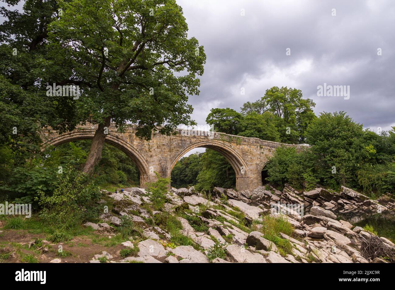 Devils Bridge over the River Lune in Kirkby Lonsdale, South Lakeland ...