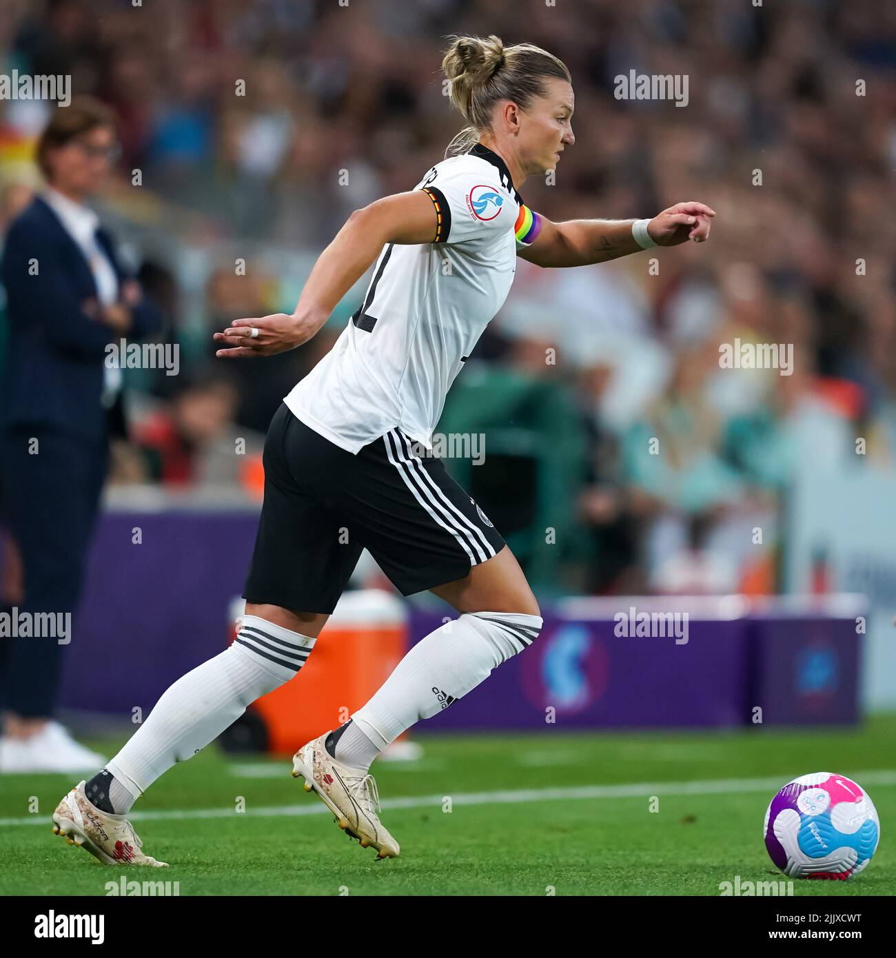 Alexandra popp july stadium mk hi-res stock photography and images - Alamy