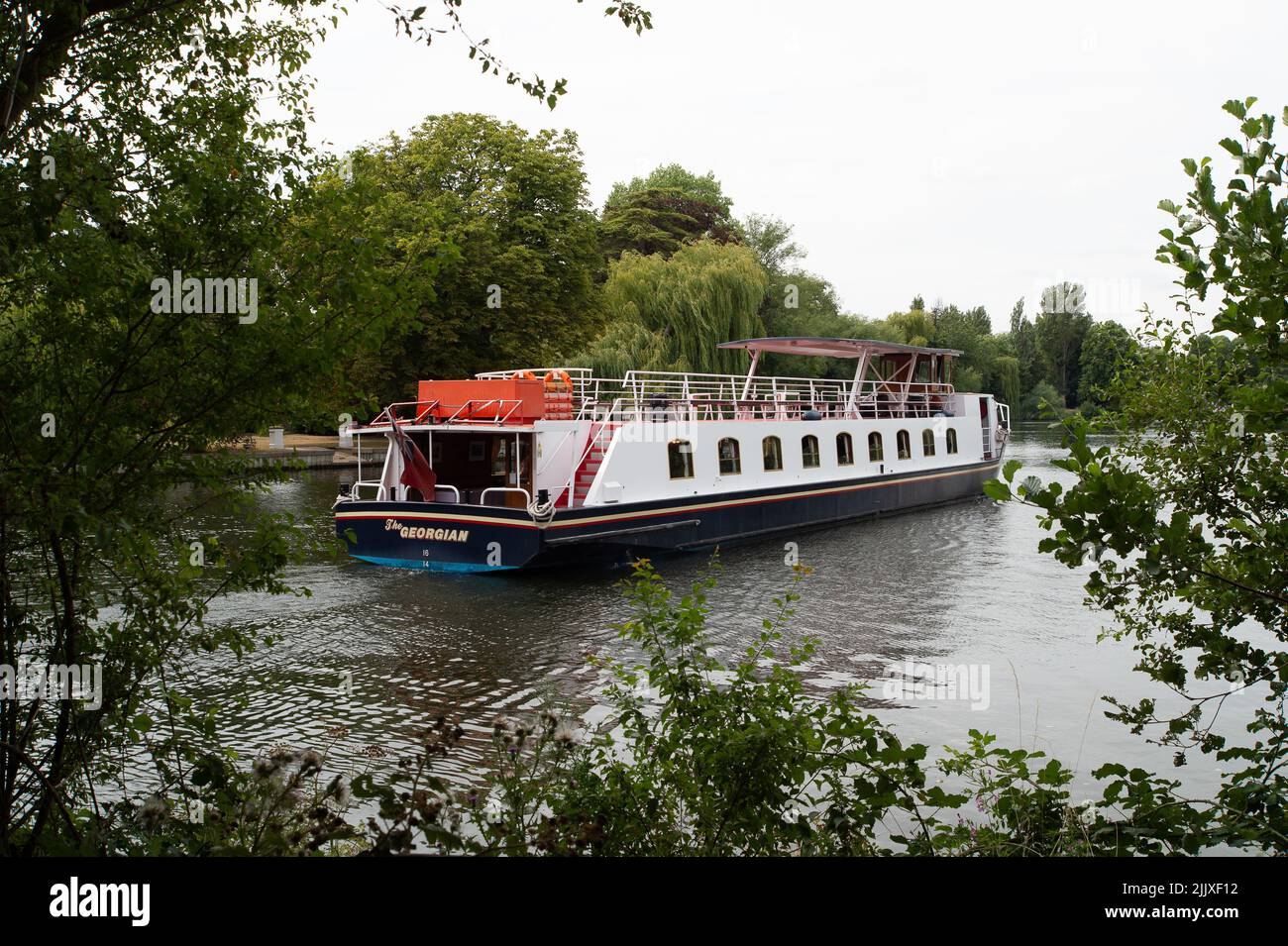 Windsor and maidenhead boat company hi-res stock photography and images ...