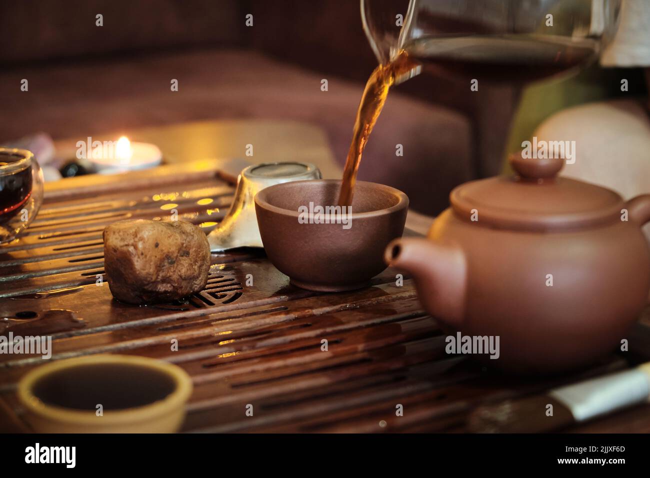 Traditional chinese tea ceremony Stock Photo - Alamy