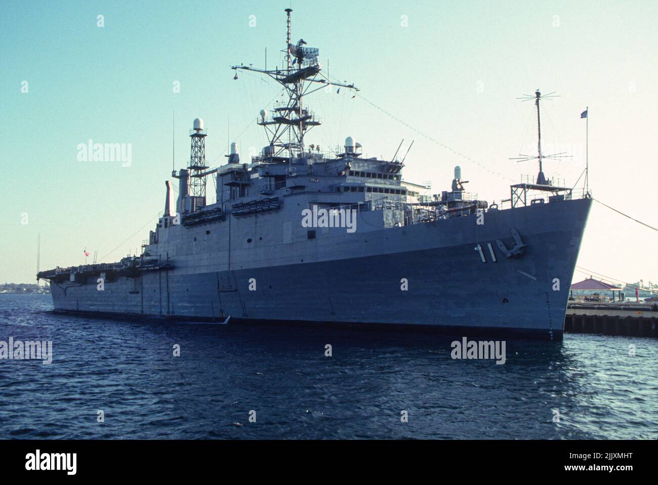 USS Coronado (LPD-11) tied up at NAS North Island in San Diego, California Stock Photo - Alamy