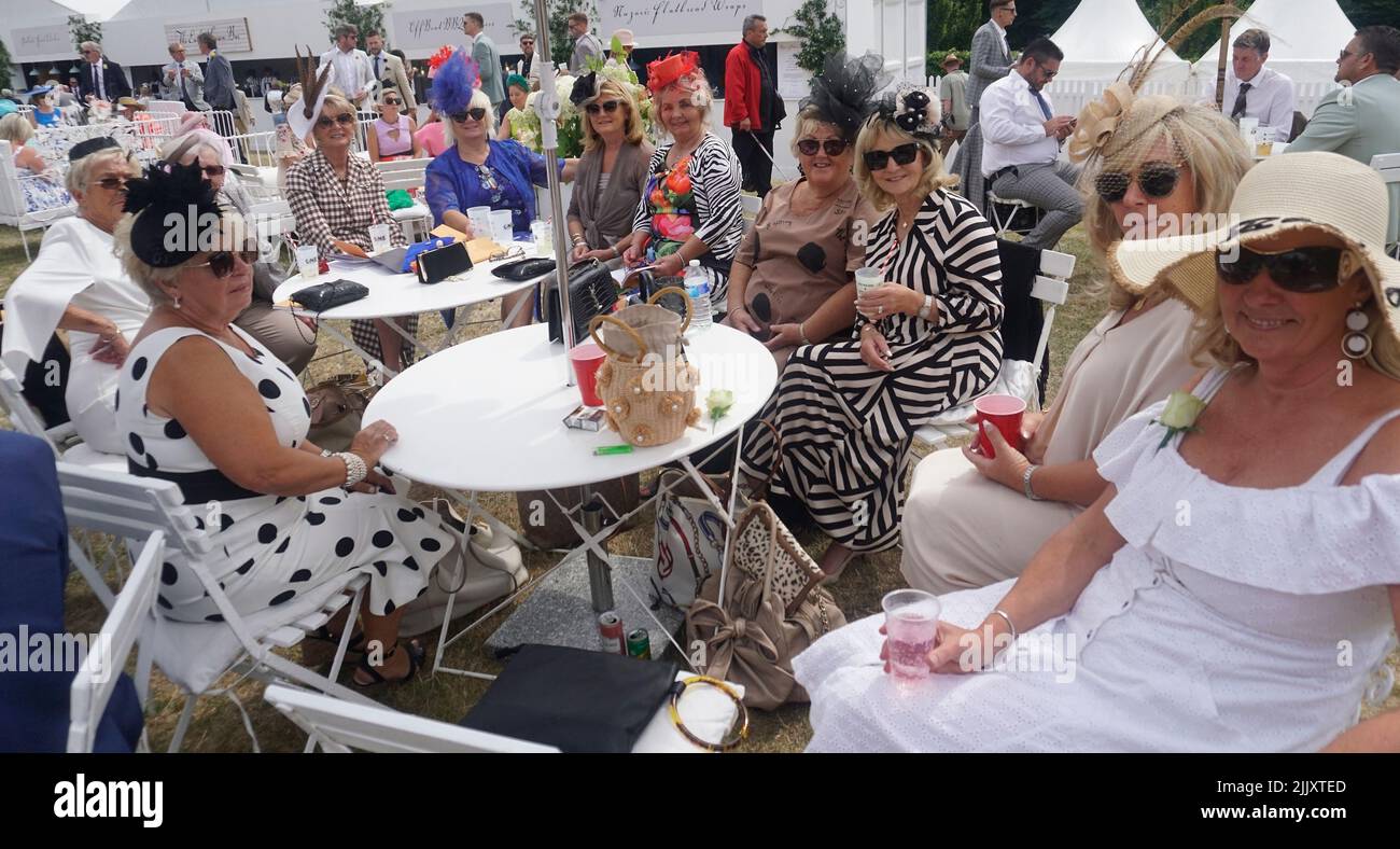 Goodwood racecourse 2022 hi-res stock photography and images - Alamy