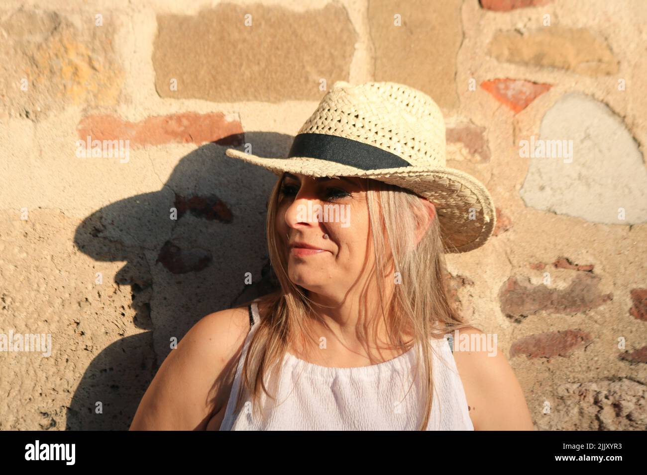 Fashion summer model girl hi-res stock photography and images - Alamy