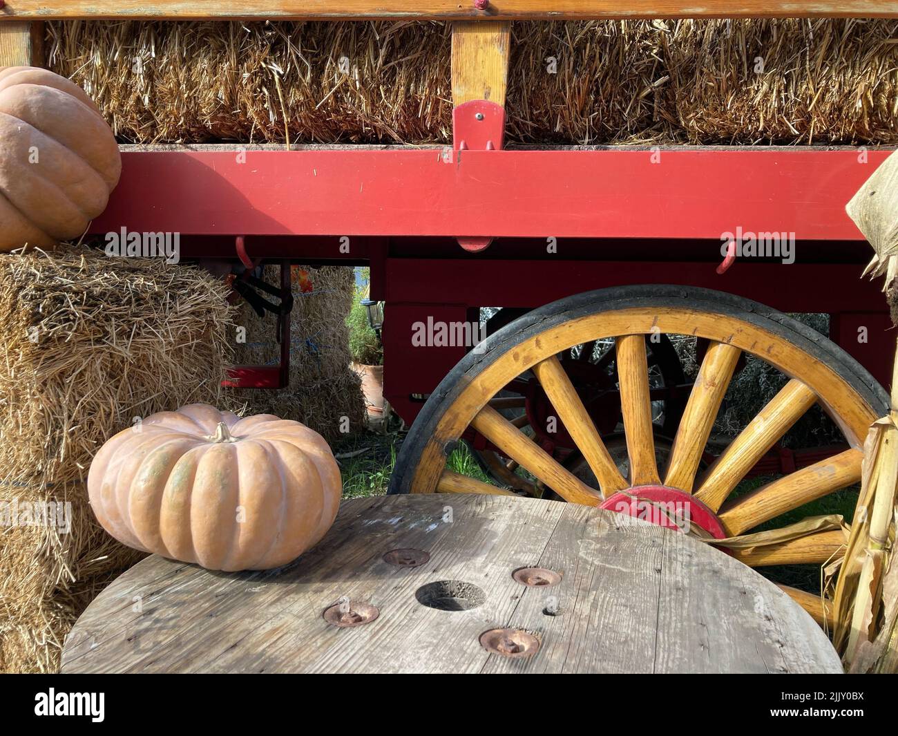 Vintage hay ride cart on a farm Stock Photo - Alamy