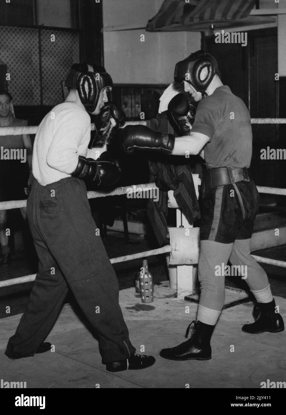A Champion helps him on the Road to the Championship - Jackie Paterson ...