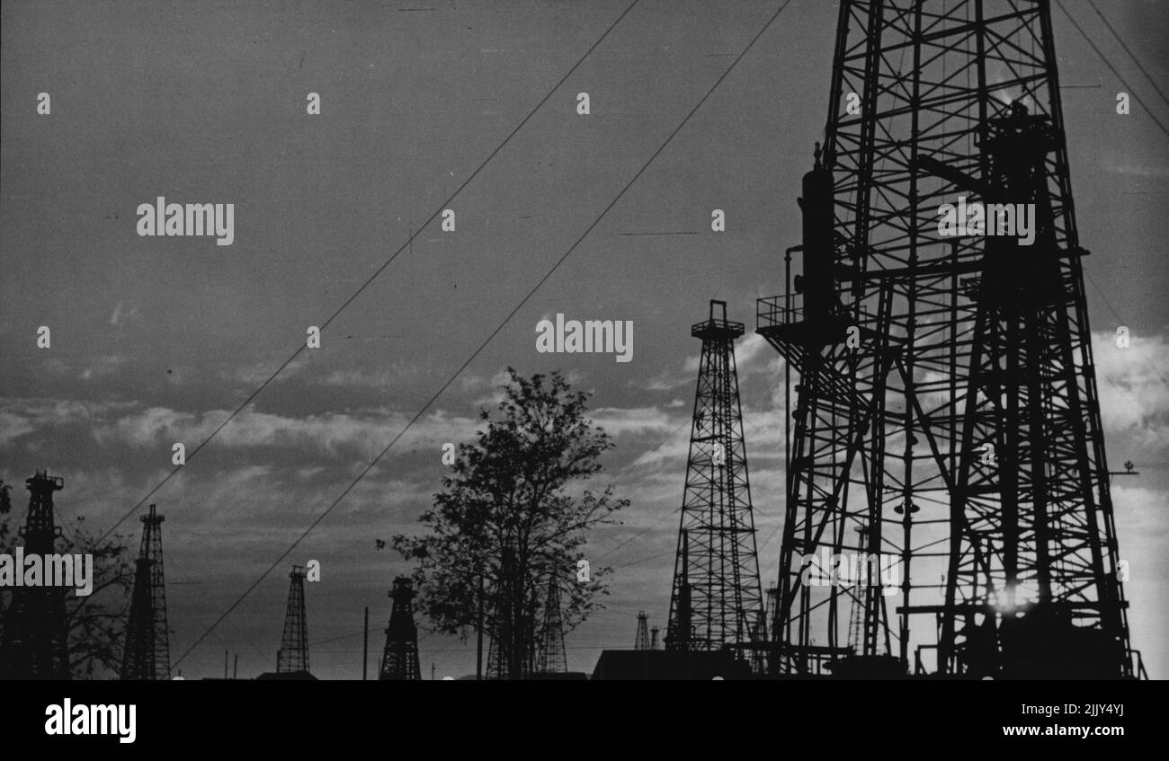 Romania - Industry - Oil Industry. June 18, 1940 Stock Photo - Alamy