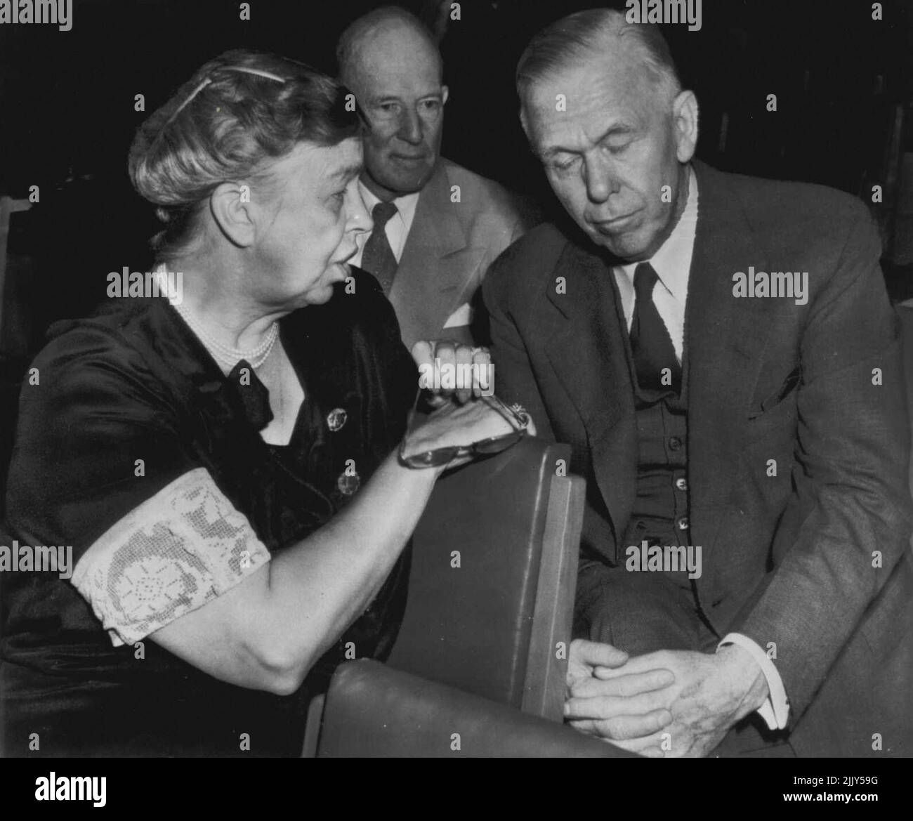 Eleanor roosevelt united nations hi-res stock photography and images ...