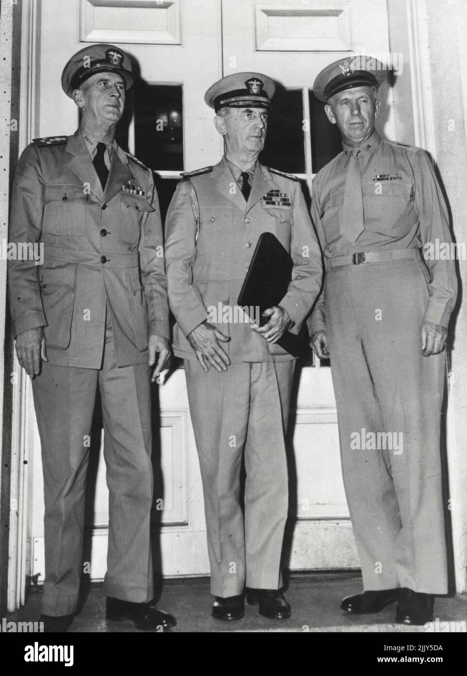 War Heads Confer With Roosevelt. Pictured as they arrived at the White ...