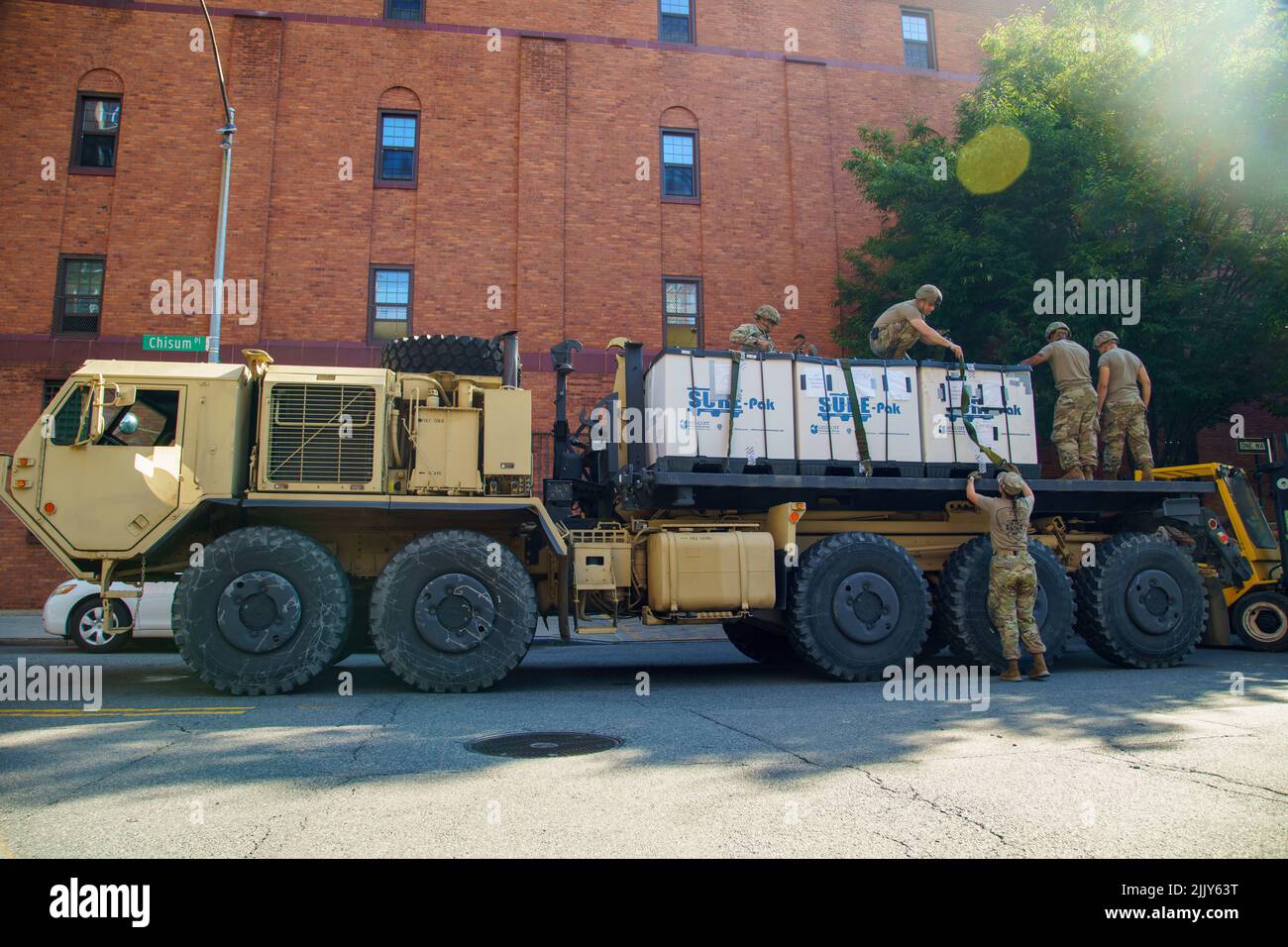U.S. Army Soldiers with the New York Army National Guard's 719th ...