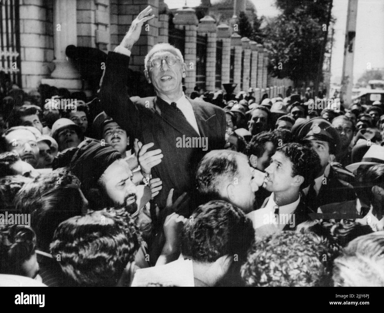 Oil Premier Shouldered in Streets - When opposition deputies in the ...