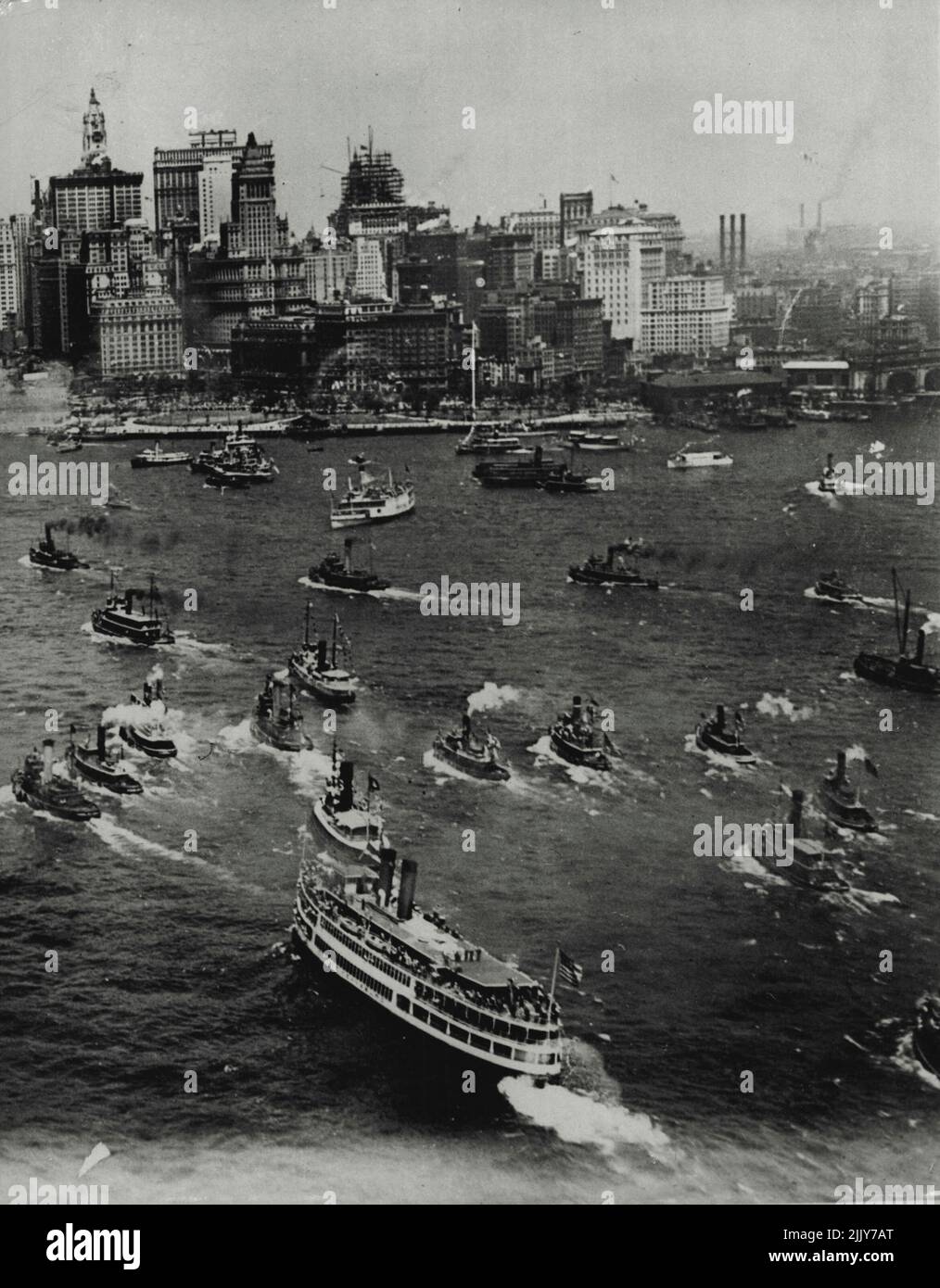 Ferry Boat Explosion At New York -- A general view of New York Harbour ...