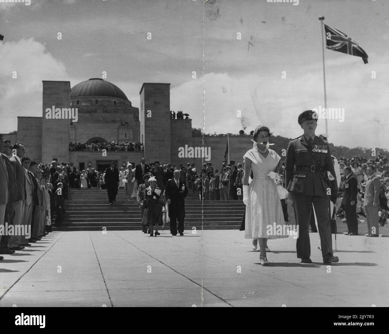Queen Elizabeth & Duke Of Edinburgh - Tour Of Australia 1954 ...